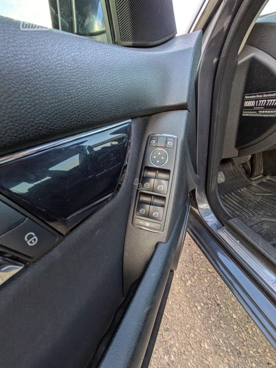 Grey Mercedes-Benz c-220 2008 in Vilnius, with an engine capacity of 2.20 L and mileage of 288 thousand km for 3900 €, photo 13 on AUTOMOTO.COM.LV