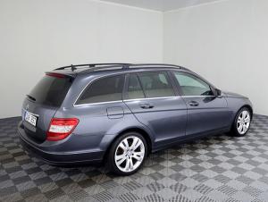 Pelēks Mercedes-Benz c-220 2008 Tallina, ar dzinēja tilpumu 2.10 L un nobraukumu 306 tūkst. km par 2999 €, foto 4 vietnē AUTOMOTO.COM.LV