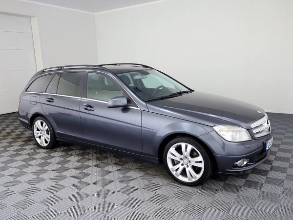 Grey Mercedes-Benz c-220 2008 in Tallinn, with an engine capacity of 2.10 L and mileage of 306 thousand km for 2999 €, photo 8 on AUTOMOTO.COM.LV