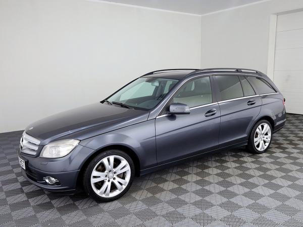 Grey Mercedes-Benz c-220 2008 in Tallinn, with an engine capacity of 2.10 L and mileage of 306 thousand km for 2999 €, photo 9 on AUTOMOTO.COM.LV