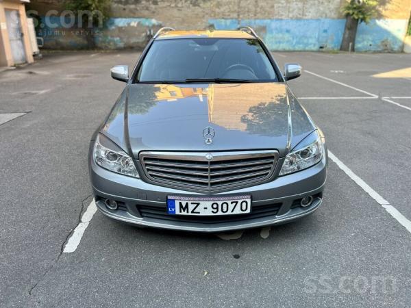 Grey Mercedes-Benz c-220 2008 in Riga, with an engine capacity of 2.20 L and mileage of 321 thousand km for 5500 €, photo 6 on AUTOMOTO.COM.LV