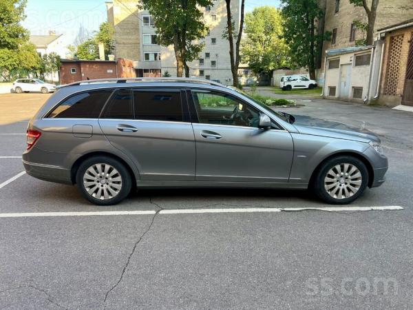Grey Mercedes-Benz c-220 2008 in Riga, with an engine capacity of 2.20 L and mileage of 321 thousand km for 5500 €, photo 7 on AUTOMOTO.COM.LV