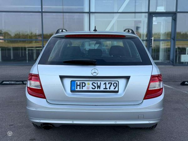 Grey Mercedes-Benz c-220 2008 in Panevezys, with an engine capacity of 2.18 L and mileage of 323 thousand km for 4300 €, photo 9 on AUTOMOTO.COM.LV
