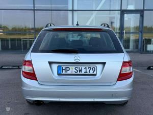 Pelēks Mercedes-Benz c-220 2008 Panevēža, ar dzinēja tilpumu 2.18 L un nobraukumu 323 tūkst. km par 4300 €, foto 10 vietnē AUTOMOTO.COM.LV
