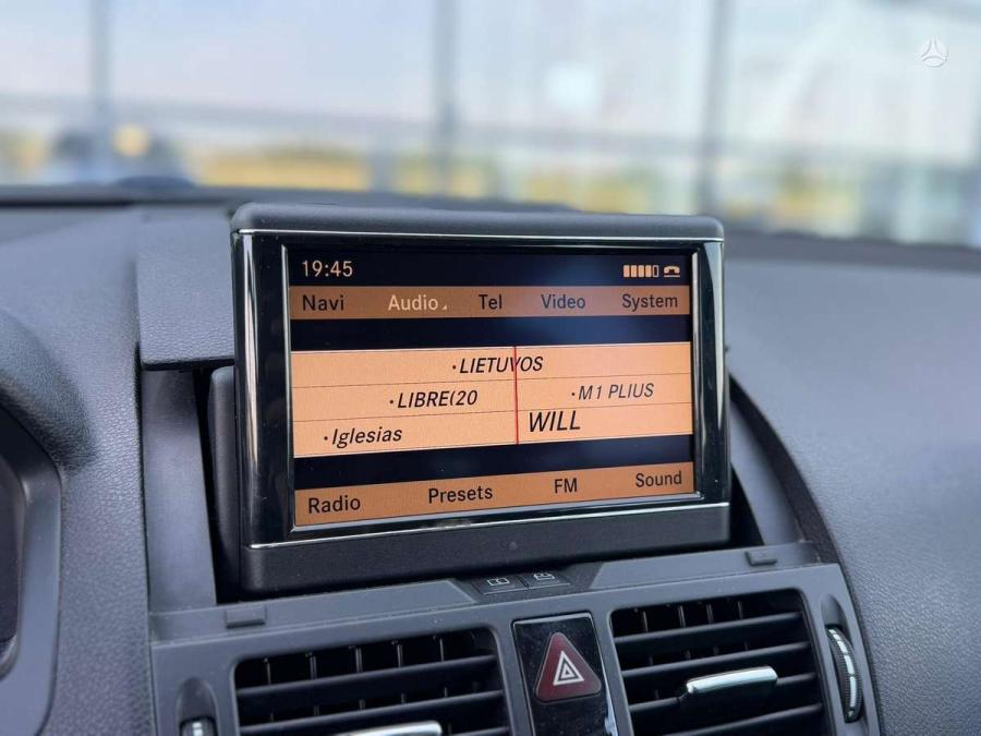 Pelēks Mercedes-Benz c-220 2008 Panevēža, ar dzinēja tilpumu 2.18 L un nobraukumu 323 tūkst. km par 4300 €, foto 16 vietnē AUTOMOTO.COM.LV