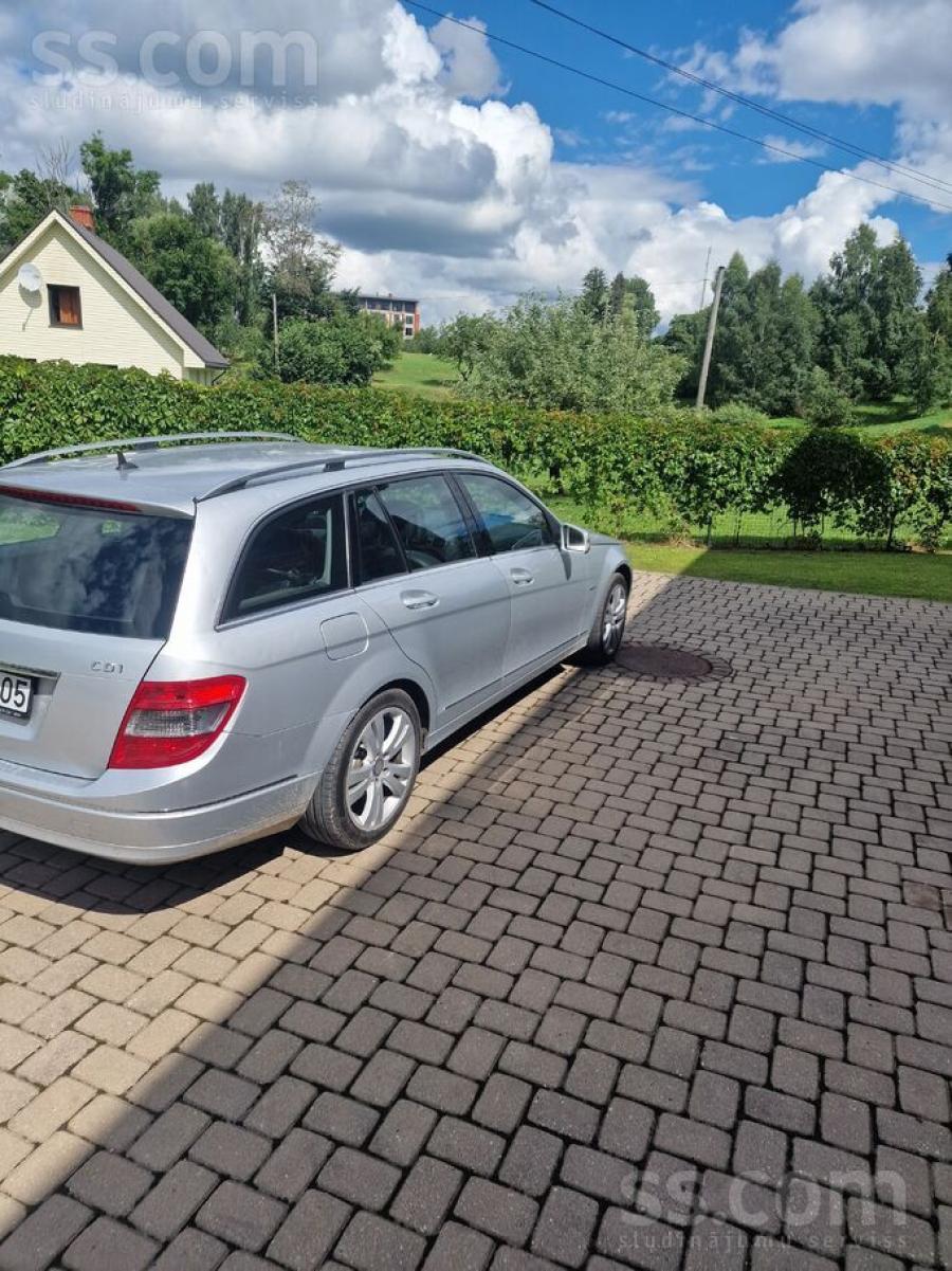 Pelēks Mercedes-Benz c-220 2008 Cēsis, ar dzinēja tilpumu 2.10 L un nobraukumu 350 tūkst. km par 5550 €, foto 4 vietnē AUTOMOTO.COM.LV