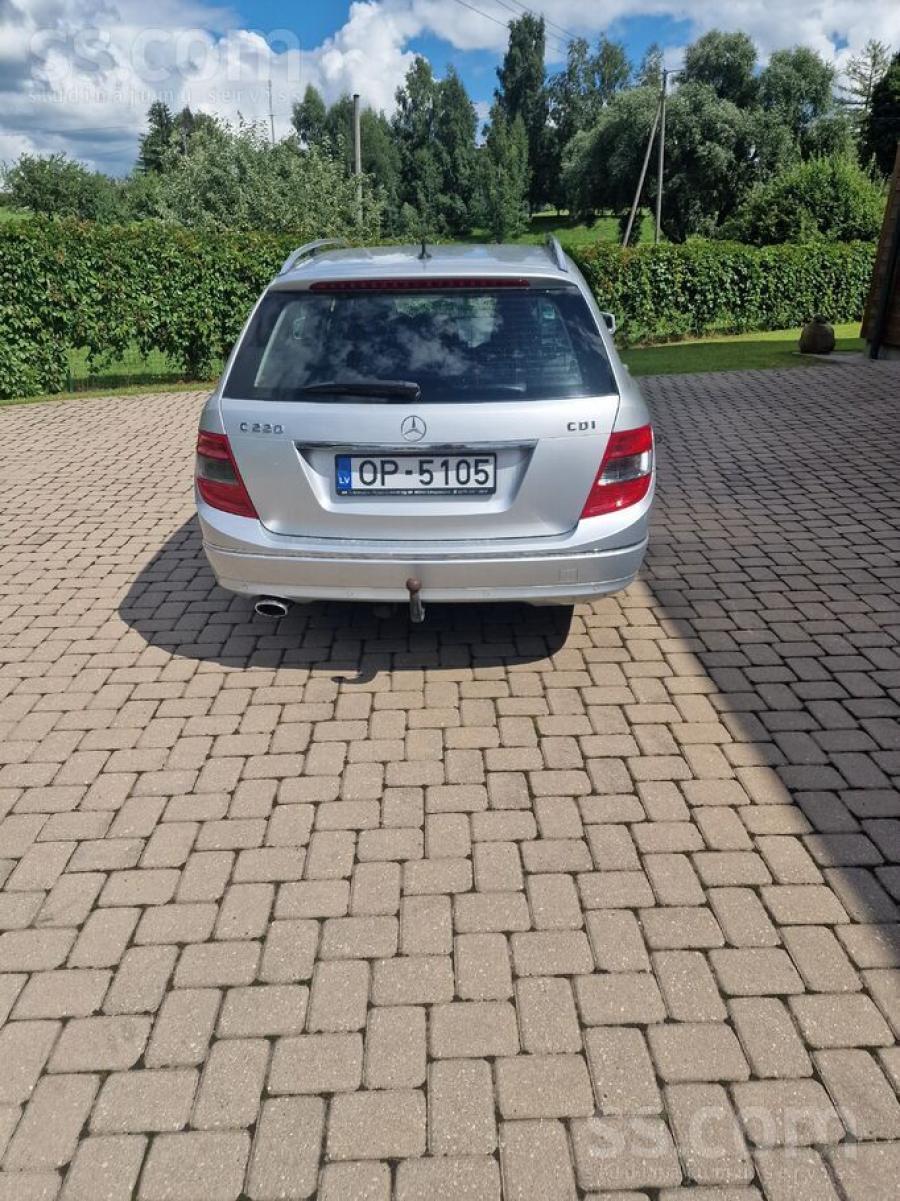 Pelēks Mercedes-Benz c-220 2008 Cēsis, ar dzinēja tilpumu 2.10 L un nobraukumu 350 tūkst. km par 5550 €, foto 5 vietnē AUTOMOTO.COM.LV