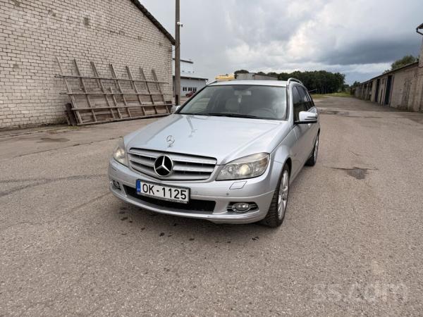 Pelēks Mercedes-Benz c-220 2008 Liepāja, ar dzinēja tilpumu 2.20 L un nobraukumu 425 tūkst. km par 3650 €, foto 1 vietnē AUTOMOTO.COM.LV