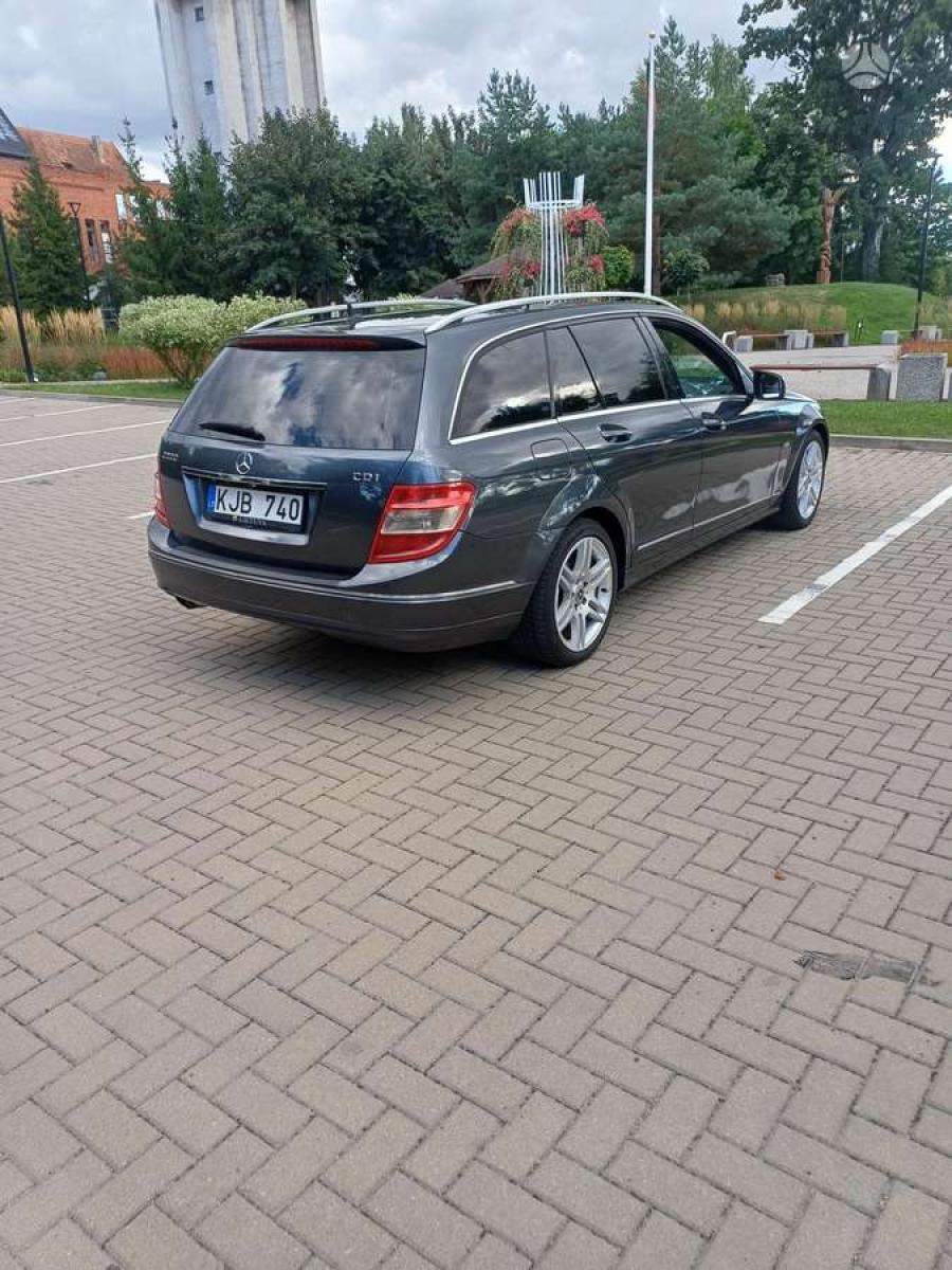 Pelēks Mercedes-Benz c-220 2008 Tauragė, ar dzinēja tilpumu 2.20 L un nobraukumu 332 tūkst. km par 4200 €, foto 7 vietnē AUTOMOTO.COM.LV