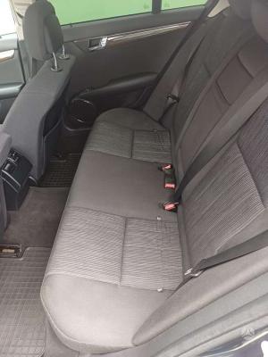 Pelēks Mercedes-Benz c-220 2008 Tauragė, ar dzinēja tilpumu 2.20 L un nobraukumu 332 tūkst. km par 4200 €, foto 10 vietnē AUTOMOTO.COM.LV