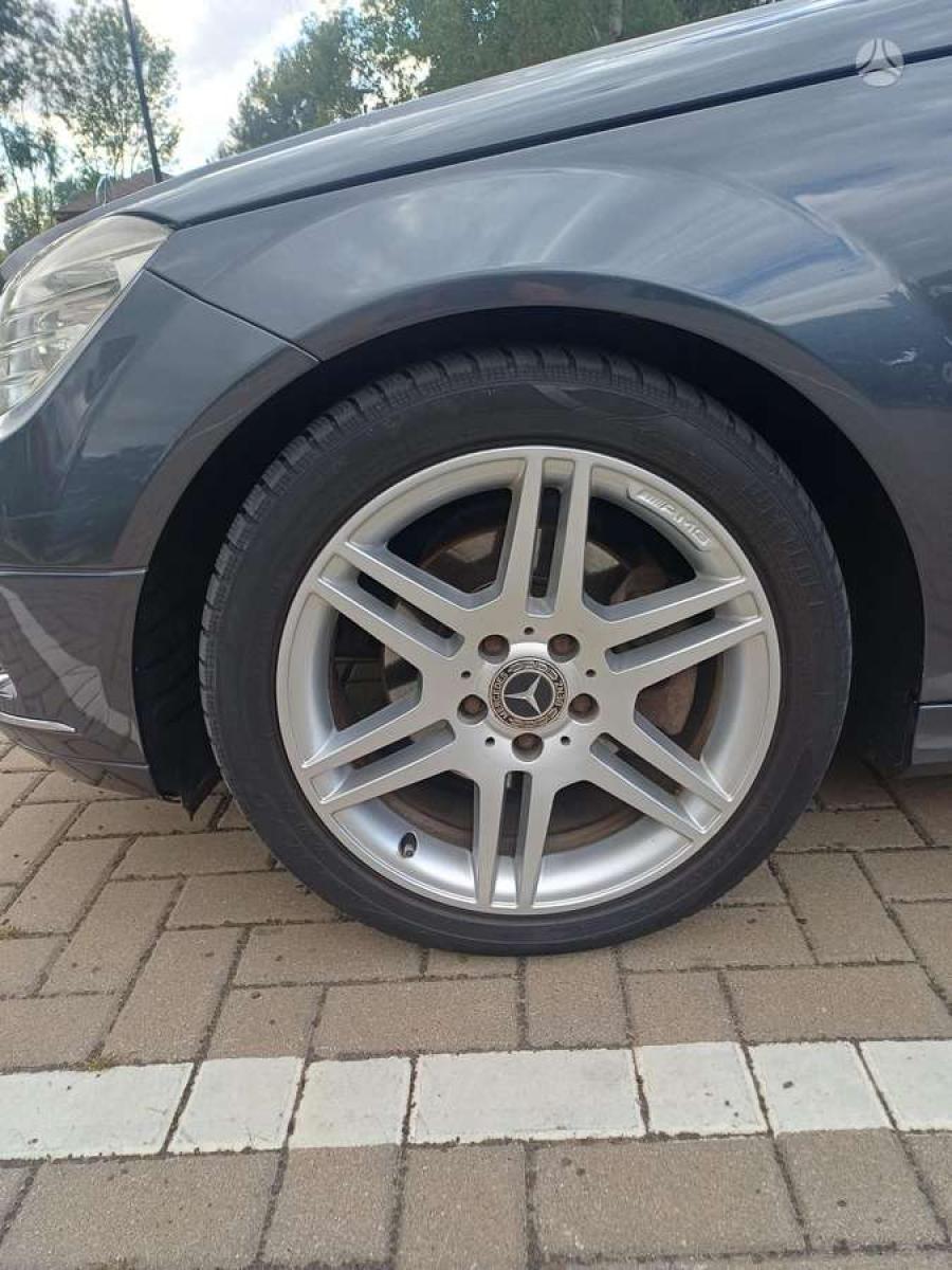 Pelēks Mercedes-Benz c-220 2008 Tauragė, ar dzinēja tilpumu 2.20 L un nobraukumu 332 tūkst. km par 4200 €, foto 11 vietnē AUTOMOTO.COM.LV