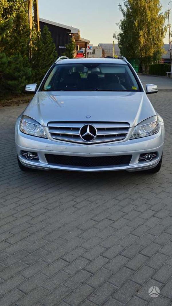 Grey Mercedes-Benz c-220 2008 in Marijampole, with an engine capacity of 2.15 L and mileage of 294 thousand km for 3900 €, photo 2 on AUTOMOTO.COM.LV