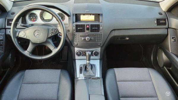 Grey Mercedes-Benz c-220 2008 in Marijampole, with an engine capacity of 2.15 L and mileage of 294 thousand km for 3900 €, photo 9 on AUTOMOTO.COM.LV