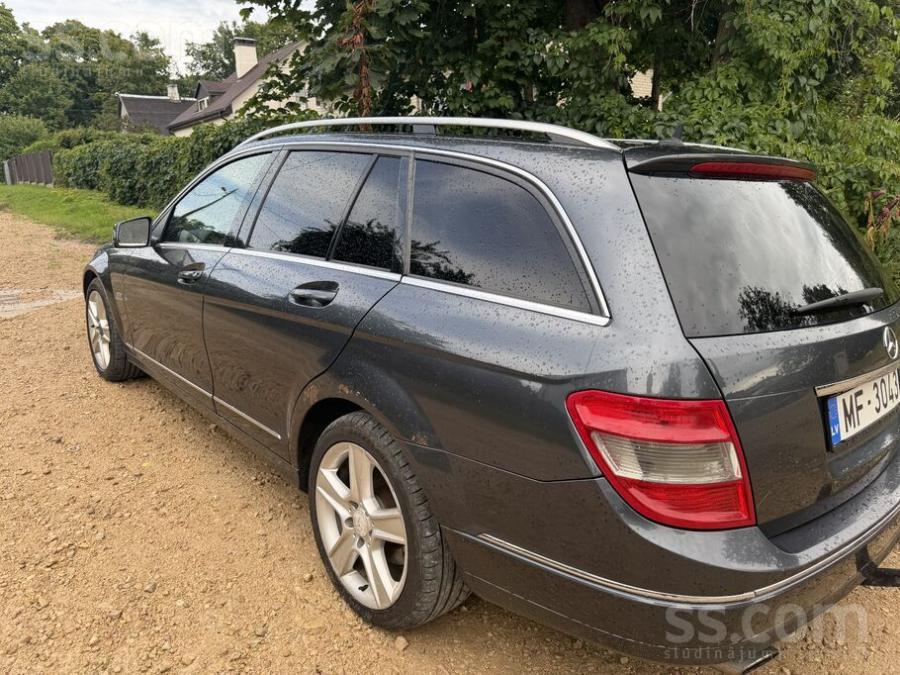 Pelēks Mercedes-Benz c-220 2008 Rīga, ar dzinēja tilpumu 2.20 L un nobraukumu 267 tūkst. km par 3750 €, foto 6 vietnē AUTOMOTO.COM.LV