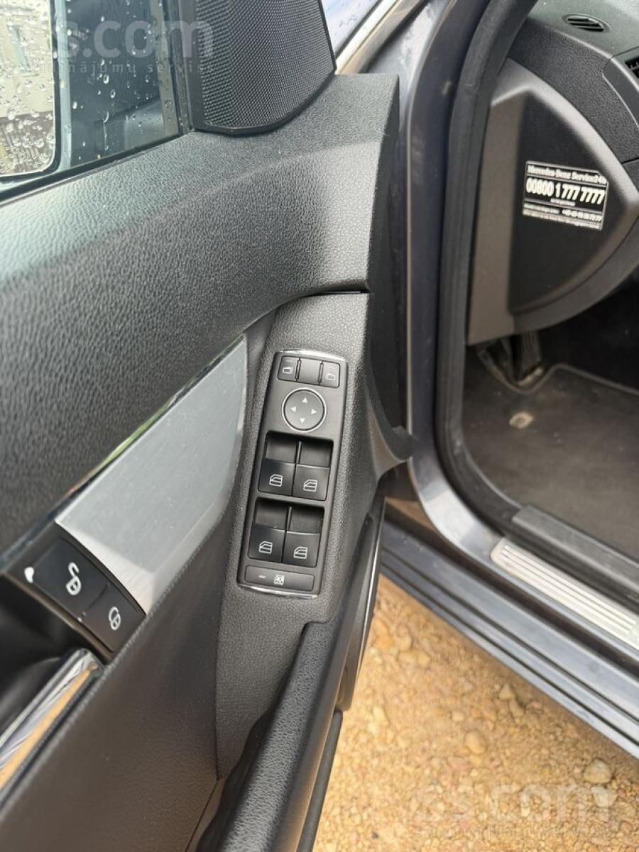 Pelēks Mercedes-Benz c-220 2008 Rīga, ar dzinēja tilpumu 2.20 L un nobraukumu 267 tūkst. km par 3750 €, foto 9 vietnē AUTOMOTO.COM.LV