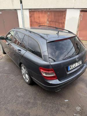 Pelēks Mercedes-Benz c-220 2008 Viļņa, ar dzinēja tilpumu 2.20 L un nobraukumu 420 tūkst. km par 1880 €, foto 5 vietnē AUTOMOTO.COM.LV