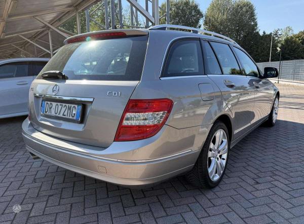 Pelēks Mercedes-Benz c-220 2008 Šauļi, ar dzinēja tilpumu 2.15 L un nobraukumu 214 tūkst. km par 3650 €, foto 5 vietnē AUTOMOTO.COM.LV