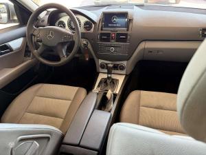 Pelēks Mercedes-Benz c-220 2008 Šauļi, ar dzinēja tilpumu 2.15 L un nobraukumu 214 tūkst. km par 3650 €, foto 9 vietnē AUTOMOTO.COM.LV