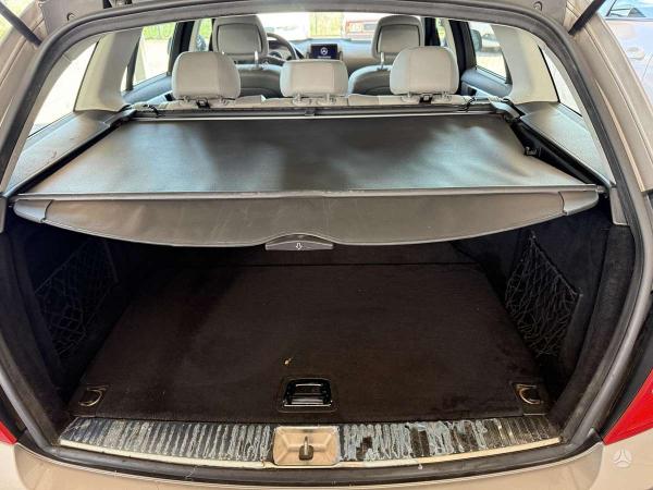 Pelēks Mercedes-Benz c-220 2008 Šauļi, ar dzinēja tilpumu 2.15 L un nobraukumu 214 tūkst. km par 3650 €, foto 11 vietnē AUTOMOTO.COM.LV