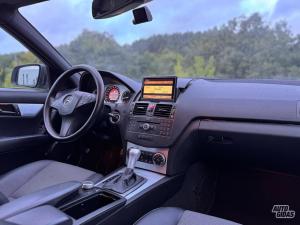 Серый Мерседес Ц 220 2008 в Вильнюс, объемом двигателя 2.20 л и пробегом 310 тыс. км за 3900 €, фото 19 на AUTOMOTO.COM.LV