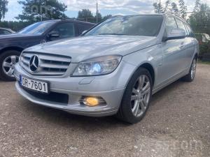 Pelēks Mercedes-Benz c-220 2008 Rīga, ar dzinēja tilpumu 2.20 L un nobraukumu 308 tūkst. km par 3900 €, foto 4 vietnē AUTOMOTO.COM.LV