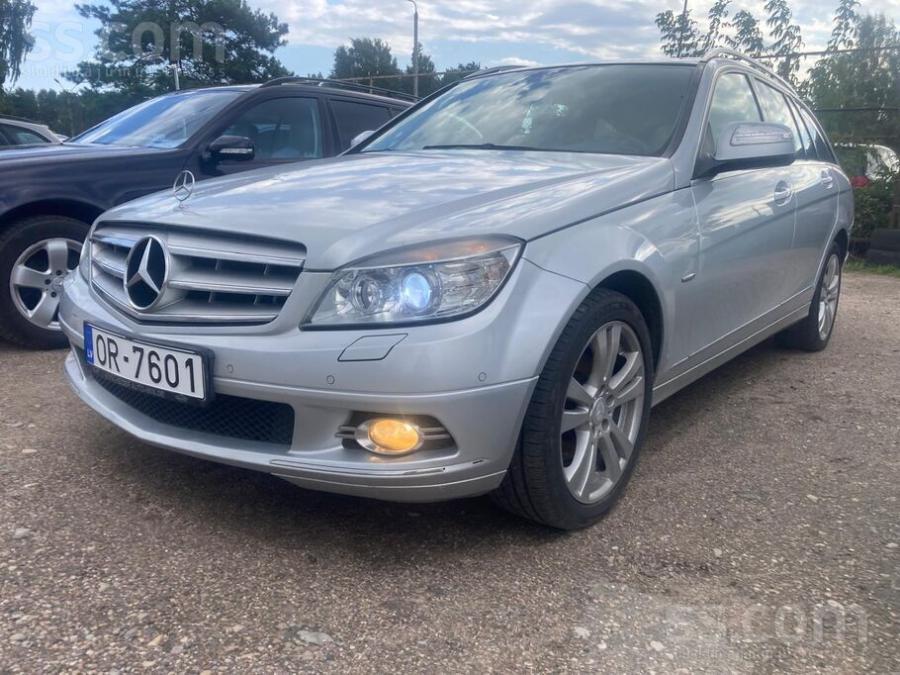 Pelēks Mercedes-Benz c-220 2008 Rīga, ar dzinēja tilpumu 2.20 L un nobraukumu 308 tūkst. km par 3900 €, foto 4 vietnē AUTOMOTO.COM.LV