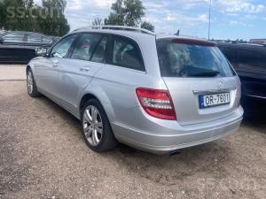 Pelēks Mercedes-Benz c-220 2008 Rīga, ar dzinēja tilpumu 2.20 L un nobraukumu 308 tūkst. km par 3900 €, foto 6 vietnē AUTOMOTO.COM.LV