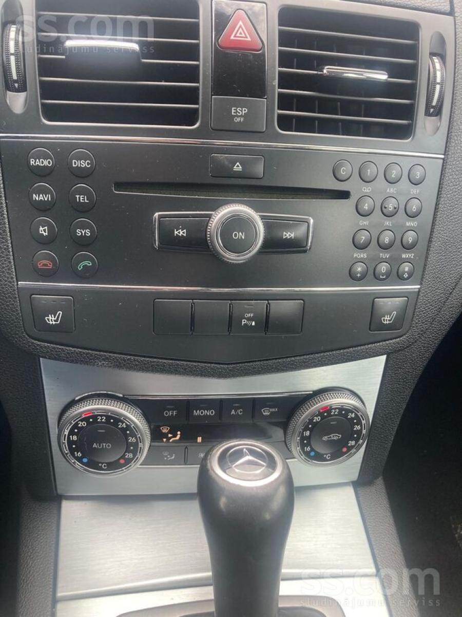 Pelēks Mercedes-Benz c-220 2008 Rīga, ar dzinēja tilpumu 2.20 L un nobraukumu 308 tūkst. km par 3900 €, foto 11 vietnē AUTOMOTO.COM.LV
