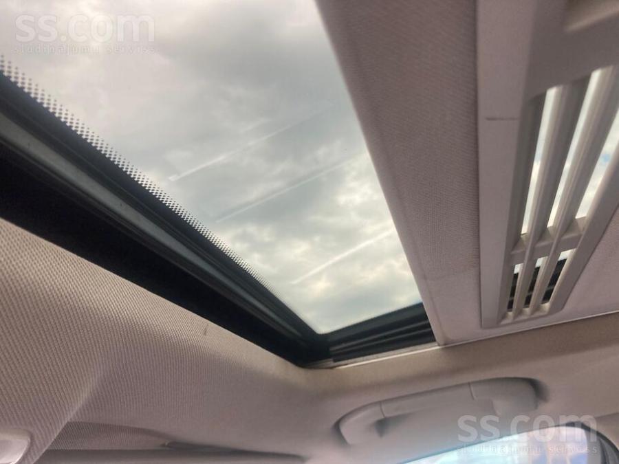 Pelēks Mercedes-Benz c-220 2008 Rīga, ar dzinēja tilpumu 2.20 L un nobraukumu 308 tūkst. km par 3900 €, foto 12 vietnē AUTOMOTO.COM.LV