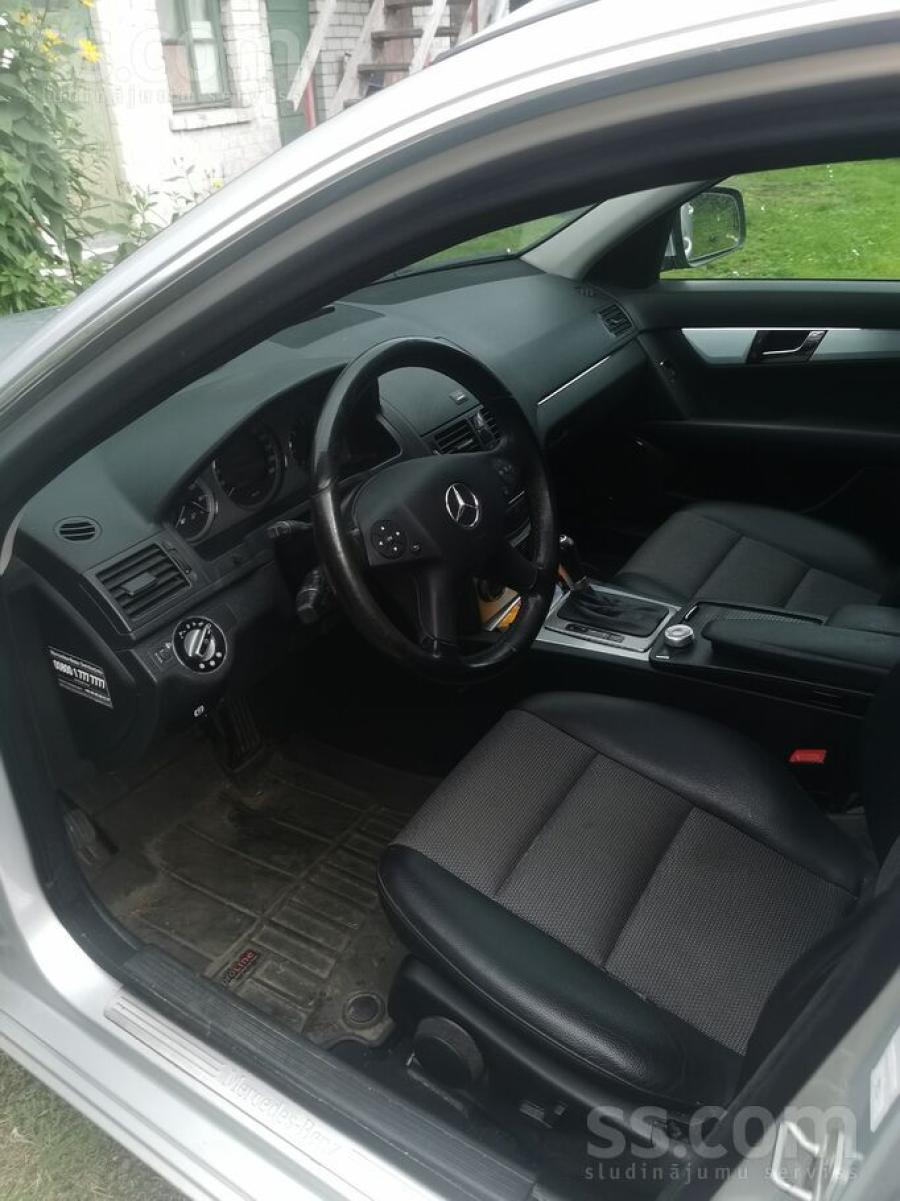 Pelēks Mercedes-Benz c-220 2008 Liepāja, ar dzinēja tilpumu 2.20 L un nobraukumu 324 tūkst. km par 3100 €, foto 5 vietnē AUTOMOTO.COM.LV