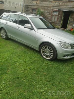 Pelēks Mercedes-Benz c-220 2008 Liepāja, ar dzinēja tilpumu 2.20 L un nobraukumu 324 tūkst. km par 3100 €, foto 6 vietnē AUTOMOTO.COM.LV