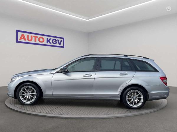 Grey Mercedes-Benz c-220 2008 in Vilnius, with an engine capacity of 2.20 L and mileage of 316 thousand km for 2799 €, photo 3 on AUTOMOTO.COM.LV