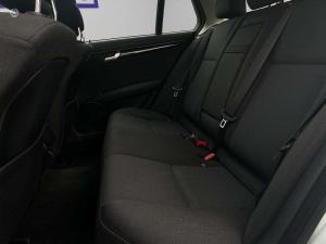 Pelēks Mercedes-Benz c-220 2008 Viļņa, ar dzinēja tilpumu 2.20 L un nobraukumu 316 tūkst. km par 2799 €, foto 12 vietnē AUTOMOTO.COM.LV