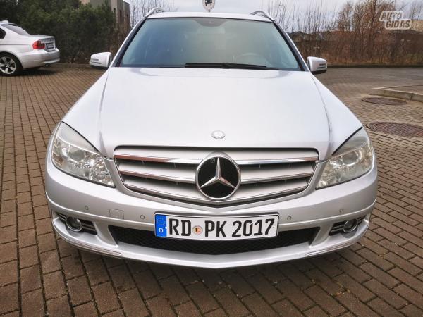 Pelēks Mercedes-Benz c-220 2009 Klaipėda, ar dzinēja tilpumu 2.20 L un nobraukumu 217 tūkst. km par 4700 €, foto 2 vietnē AUTOMOTO.COM.LV