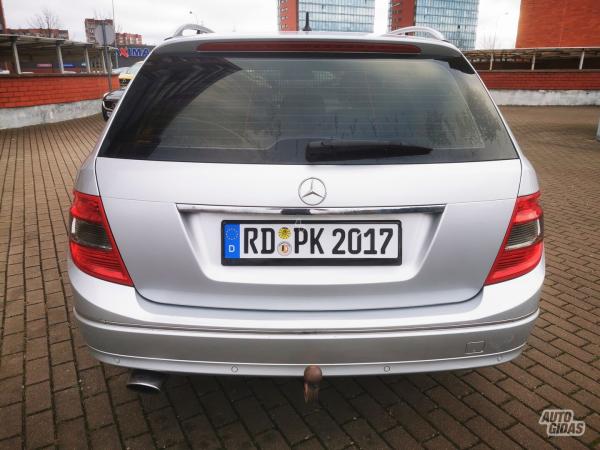 Pelēks Mercedes-Benz c-220 2009 Klaipėda, ar dzinēja tilpumu 2.20 L un nobraukumu 217 tūkst. km par 4700 €, foto 5 vietnē AUTOMOTO.COM.LV