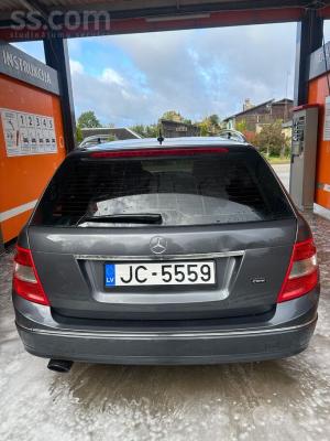 Grey Mercedes-Benz c-220 2009 in Jelgava, with an engine capacity of 2.20 L and mileage of 281 thousand km for 3100 €, photo 5 on AUTOMOTO.COM.LV