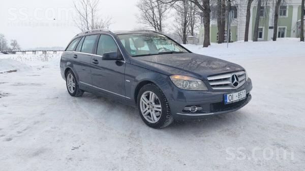 Pelēks Mercedes-Benz c-220 2009 Alūksne, ar dzinēja tilpumu 2.10 L un nobraukumu 0 tūkst. km par 4550 €, foto 2 vietnē AUTOMOTO.COM.LV