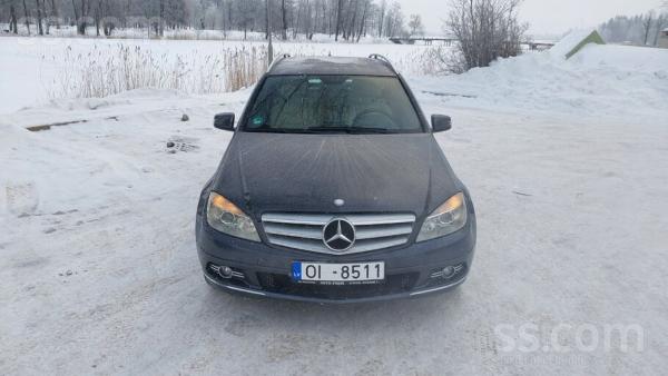 Pelēks Mercedes-Benz c-220 2009 Alūksne, ar dzinēja tilpumu 2.10 L un nobraukumu 0 tūkst. km par 4550 €, foto 4 vietnē AUTOMOTO.COM.LV