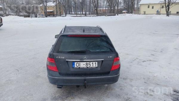 Pelēks Mercedes-Benz c-220 2009 Alūksne, ar dzinēja tilpumu 2.10 L un nobraukumu 0 tūkst. km par 4550 €, foto 8 vietnē AUTOMOTO.COM.LV
