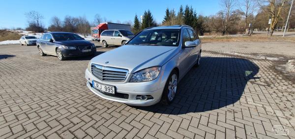 Pelēks Mercedes-Benz c-220 2009 Viļņa, ar dzinēja tilpumu 2.10 L un nobraukumu 400 tūkst. km par 2350 €, foto 1 vietnē AUTOMOTO.COM.LV