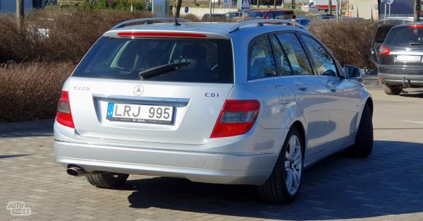 Grey Mercedes-Benz c-220 2009 in Vilnius, with an engine capacity of 2.10 L and mileage of 400 thousand km for 2950 €, photo 2 on AUTOMOTO.COM.LV