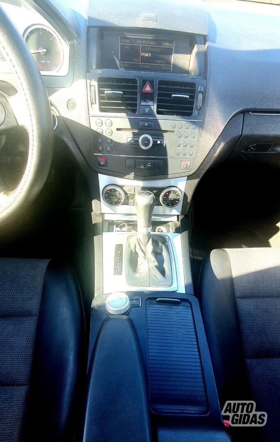 Grey Mercedes-Benz c-220 2009 in Vilnius, with an engine capacity of 2.20 L and mileage of 420 thousand km for 2450 €, photo 11 on AUTOMOTO.COM.LV