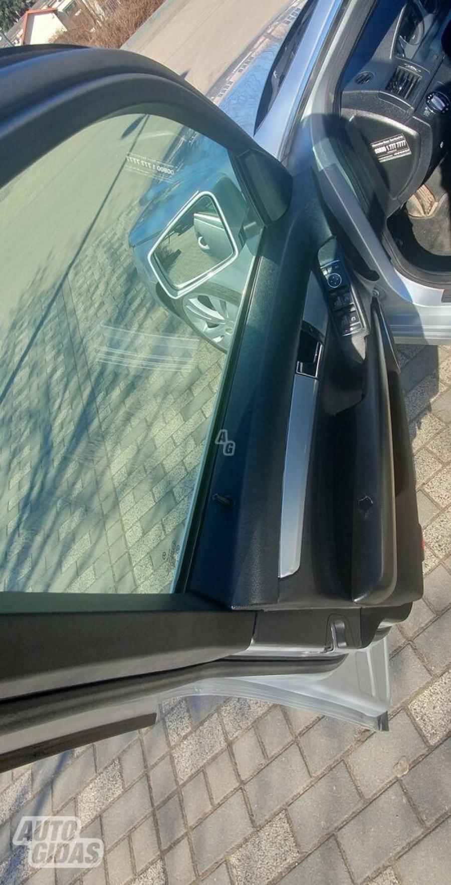 Pelēks Mercedes-Benz c-220 2009 Viļņa, ar dzinēja tilpumu 2.20 L un nobraukumu 400 tūkst. km par 2450 €, foto 6 vietnē AUTOMOTO.COM.LV