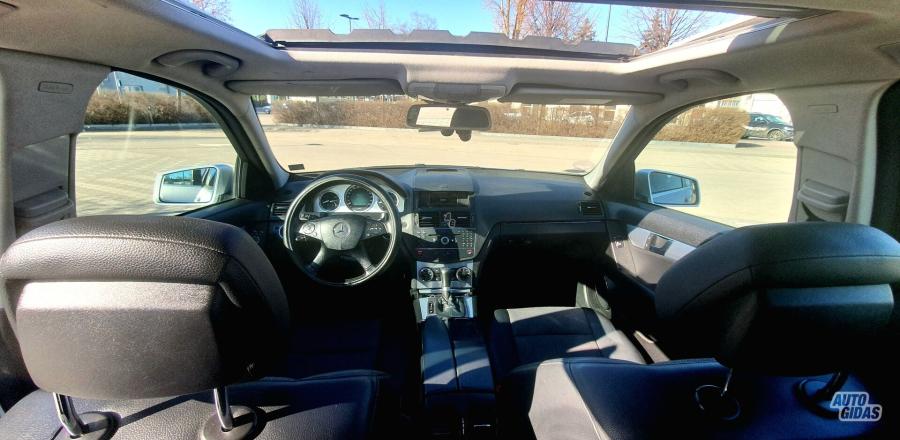 Pelēks Mercedes-Benz c-220 2009 Viļņa, ar dzinēja tilpumu 2.20 L un nobraukumu 400 tūkst. km par 2450 €, foto 10 vietnē AUTOMOTO.COM.LV