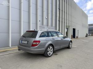 Серый Мерседес Ц 220 2009 в Вильнюс, объемом двигателя 2.20 л и пробегом 329 тыс. км за 3100 €, фото 4 на AUTOMOTO.COM.LV