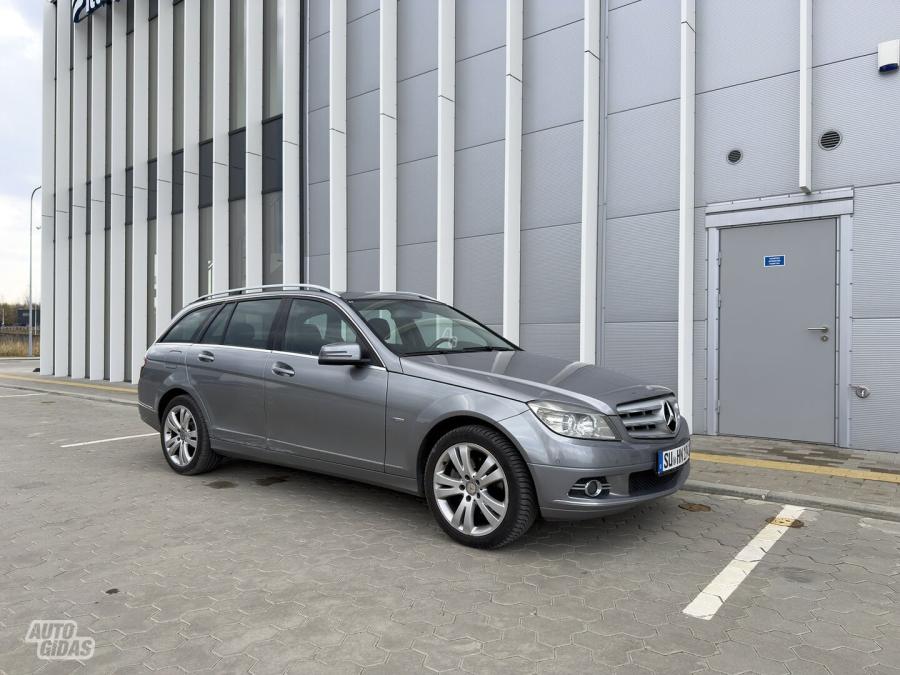Pelēks Mercedes-Benz c-220 2009 Viļņa, ar dzinēja tilpumu 2.20 L un nobraukumu 329 tūkst. km par 3100 €, foto 6 vietnē AUTOMOTO.COM.LV