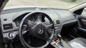 Pelēks Mercedes-Benz c-220 2009 Rīga, ar dzinēja tilpumu 2.20 L un nobraukumu 375 tūkst. km par 3100 €, foto 6 vietnē AUTOMOTO.COM.LV