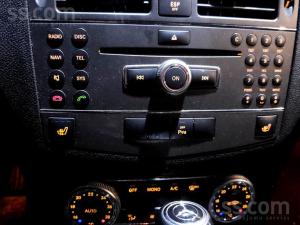 Pelēks Mercedes-Benz c-220 2009 Rīga, ar dzinēja tilpumu 2.20 L un nobraukumu 375 tūkst. km par 3100 €, foto 10 vietnē AUTOMOTO.COM.LV