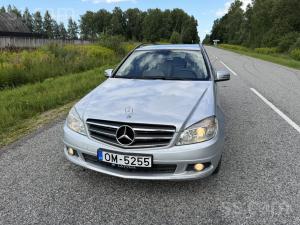 Pelēks Mercedes-Benz c-220 2009 Rīga, ar dzinēja tilpumu 2.20 L un nobraukumu 247 tūkst. km par 4250 €, foto 3 vietnē AUTOMOTO.COM.LV