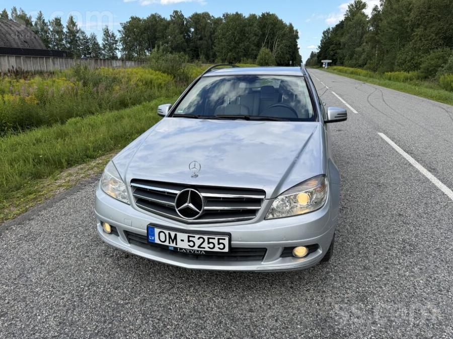 Pelēks Mercedes-Benz c-220 2009 Rīga, ar dzinēja tilpumu 2.20 L un nobraukumu 247 tūkst. km par 4250 €, foto 3 vietnē AUTOMOTO.COM.LV